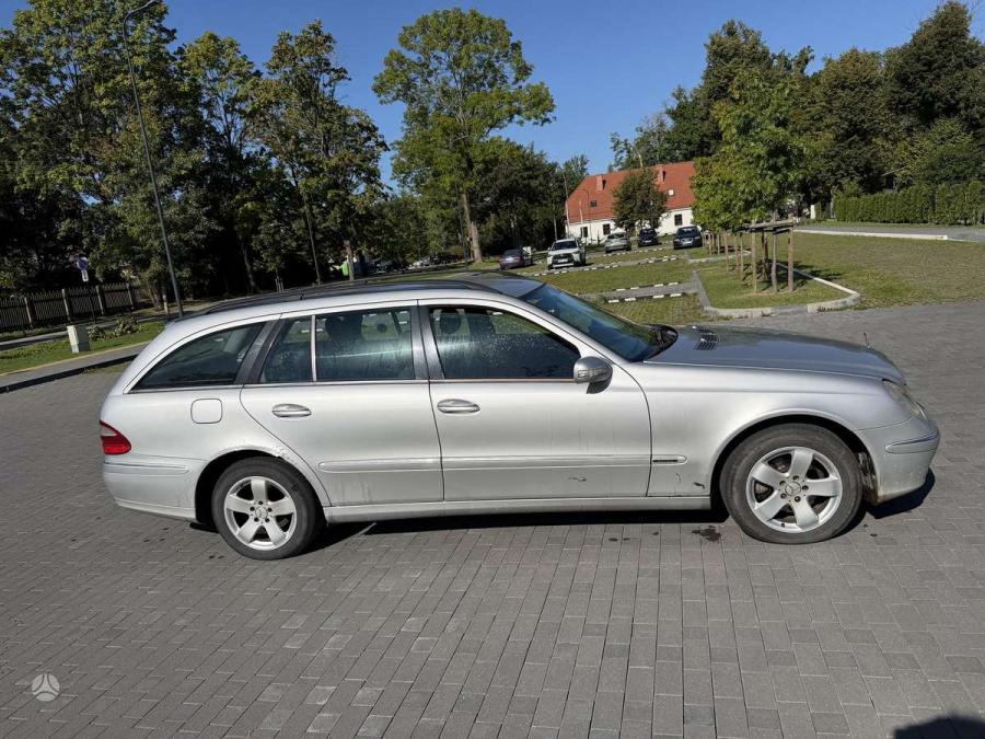Pelēks Mercedes-Benz E 220 2006 Kauņa, ar dzinēja tilpumu 2.15 L un nobraukumu 3 tūkst. km par 1399 €, foto 13 vietnē AUTOMOTO.COM.LV