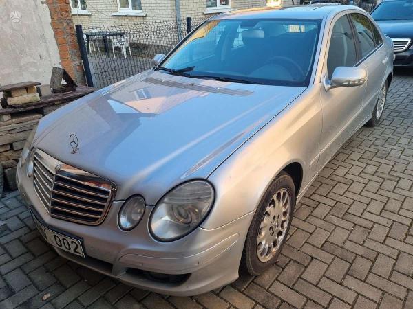 Серый Мерседес E 220 2007 в Каунас, объемом двигателя 2.15 л и пробегом 366 тыс. км за 3600 €, фото 1 на AUTOMOTO.COM.LV
