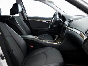 Серый Мерседес E 220 2007 в Таллин, объемом двигателя 2.10 л и пробегом 336 тыс. км за 1999 €, фото 14 на AUTOMOTO.COM.LV