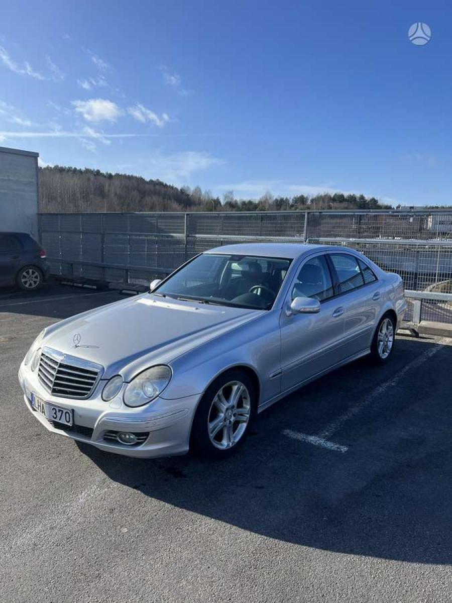 Pelēks Mercedes-Benz E 220 2007 Viļņa, ar dzinēja tilpumu 0.00 L un nobraukumu 280 tūkst. km par 4500 €, foto 1 vietnē AUTOMOTO.COM.LV