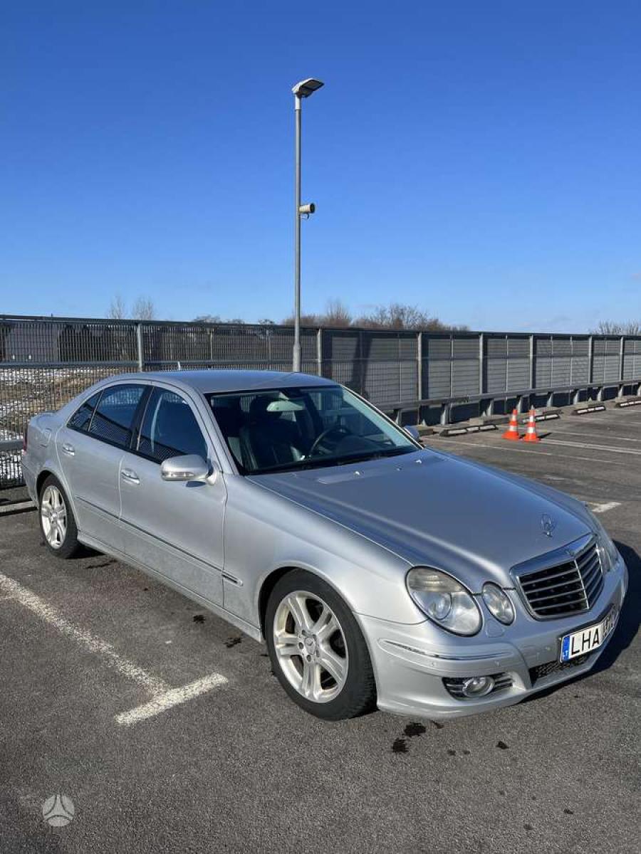 Pelēks Mercedes-Benz E 220 2007 Viļņa, ar dzinēja tilpumu 0.00 L un nobraukumu 280 tūkst. km par 4500 €, foto 3 vietnē AUTOMOTO.COM.LV
