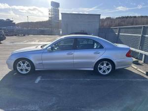 Pelēks Mercedes-Benz E 220 2007 Viļņa, ar dzinēja tilpumu 0.00 L un nobraukumu 280 tūkst. km par 4500 €, foto 5 vietnē AUTOMOTO.COM.LV