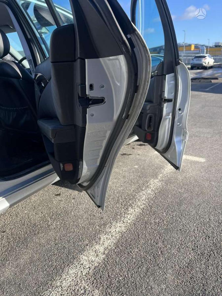 Pelēks Mercedes-Benz E 220 2007 Viļņa, ar dzinēja tilpumu 0.00 L un nobraukumu 280 tūkst. km par 4500 €, foto 11 vietnē AUTOMOTO.COM.LV