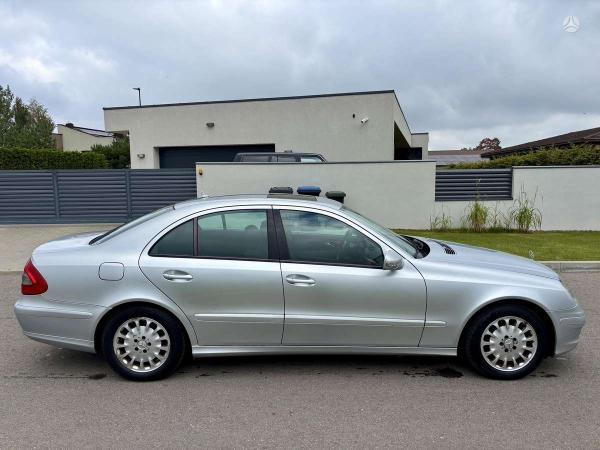 Pelēks Mercedes-Benz E 220 2007 Viļņa, ar dzinēja tilpumu 2.15 L un nobraukumu 366 tūkst. km par 3300 €, foto 10 vietnē AUTOMOTO.COM.LV