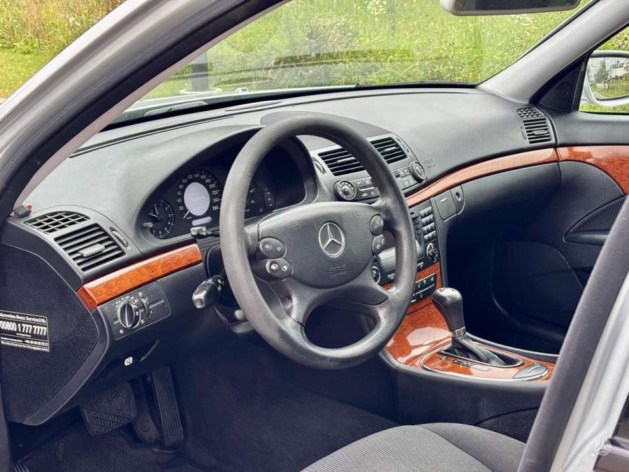 Grey Mercedes-Benz E 220 2007 in Vilnius, with an engine capacity of 2.15 L and mileage of 366 thousand km for 3300 €, photo 12 on AUTOMOTO.COM.LV