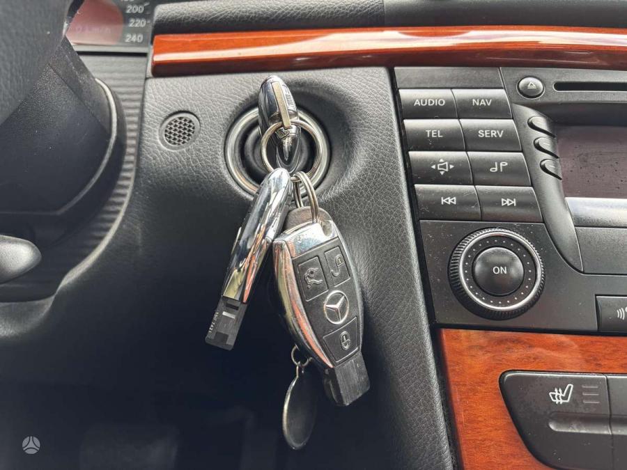 Grey Mercedes-Benz E 220 2007 in Vilnius, with an engine capacity of 2.15 L and mileage of 366 thousand km for 3300 €, photo 15 on AUTOMOTO.COM.LV