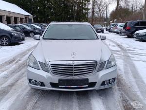 Grey Mercedes-Benz E 220 2009 in Sirvintos, with an engine capacity of 2.10 L and mileage of 280 thousand km for 7350 €, photo 2 on AUTOMOTO.COM.LV