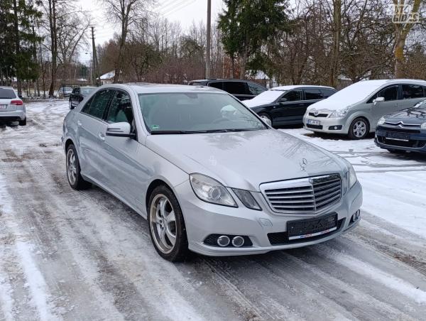 Grey Mercedes-Benz E 220 2009 in Sirvintos, with an engine capacity of 2.10 L and mileage of 280 thousand km for 7350 €, photo 3 on AUTOMOTO.COM.LV