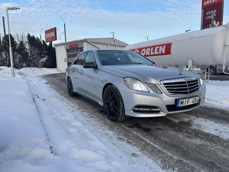 Grey Mercedes-Benz E 220 2009 in Kaunas, with an engine capacity of 2.10 L and mileage of 370 thousand km for 4200 €, photo 3 on AUTOMOTO.COM.LV