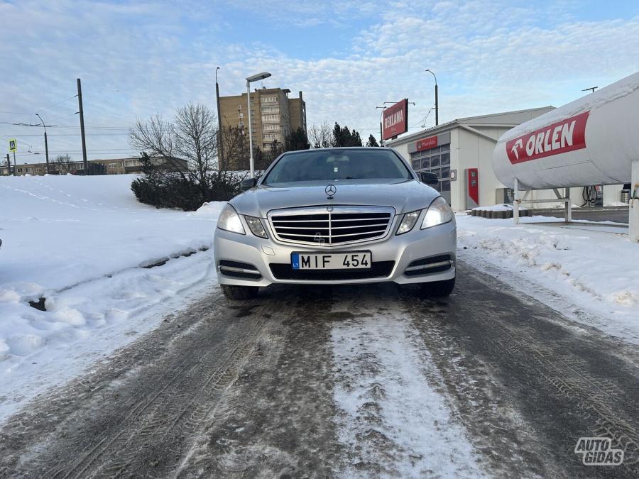 Grey Mercedes-Benz E 220 2009 in Kaunas, with an engine capacity of 2.10 L and mileage of 370 thousand km for 4200 €, photo 4 on AUTOMOTO.COM.LV
