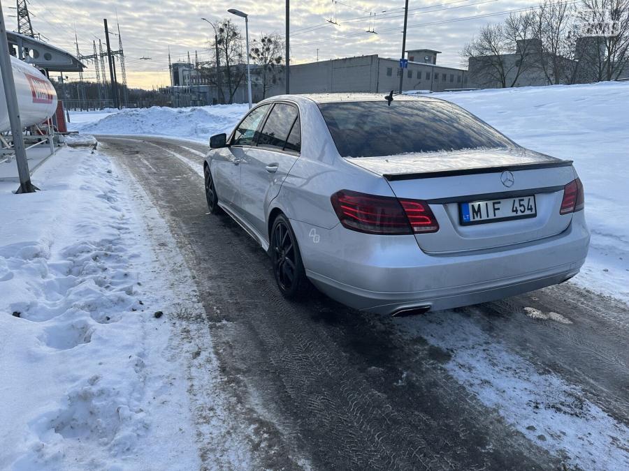 Grey Mercedes-Benz E 220 2009 in Kaunas, with an engine capacity of 2.10 L and mileage of 370 thousand km for 4200 €, photo 5 on AUTOMOTO.COM.LV