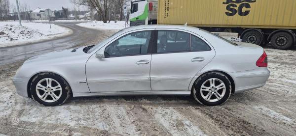 Pelēks Mercedes-Benz E 220 2009 Tauragė, ar dzinēja tilpumu 2.20 L un nobraukumu 360 tūkst. km par 2550 €, foto 4 vietnē AUTOMOTO.COM.LV