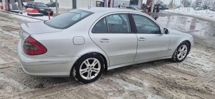 Pelēks Mercedes-Benz E 220 2009 Tauragė, ar dzinēja tilpumu 2.20 L un nobraukumu 360 tūkst. km par 2550 €, foto 8 vietnē AUTOMOTO.COM.LV