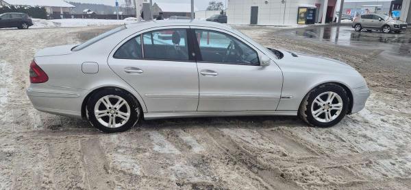 Pelēks Mercedes-Benz E 220 2009 Tauragė, ar dzinēja tilpumu 2.20 L un nobraukumu 360 tūkst. km par 2550 €, foto 9 vietnē AUTOMOTO.COM.LV