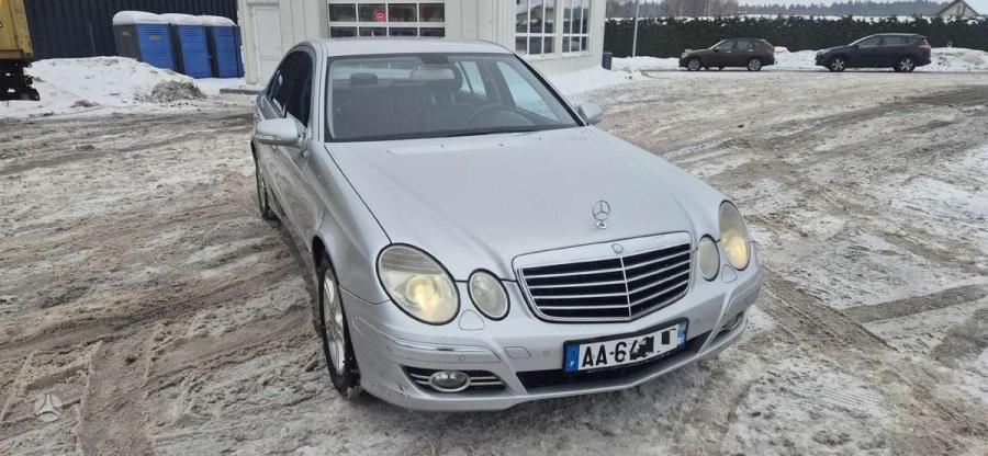 Pelēks Mercedes-Benz E 220 2009 Tauragė, ar dzinēja tilpumu 2.20 L un nobraukumu 360 tūkst. km par 2550 €, foto 11 vietnē AUTOMOTO.COM.LV