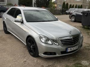 Серый Мерседес E 220 2009 в Вильнюс, объемом двигателя 2.20 л и пробегом 4 тыс. км за 4800 €, фото  на AUTOMOTO.COM.LV