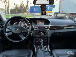Серый Мерседес E 220 2009 в Шальчининкай, объемом двигателя 2.20 л и пробегом 36 тыс. км за 4000 €, фото 10 на AUTOMOTO.COM.LV