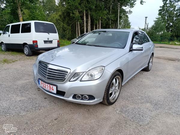 Grey Mercedes-Benz E 220 2009 in Sirvintos, with an engine capacity of 2.20 L and mileage of 280 thousand km for 6999 €, photo 1 on AUTOMOTO.COM.LV