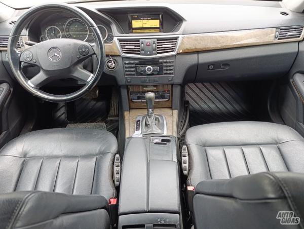 Grey Mercedes-Benz E 220 2009 in Sirvintos, with an engine capacity of 2.20 L and mileage of 280 thousand km for 6999 €, photo 8 on AUTOMOTO.COM.LV