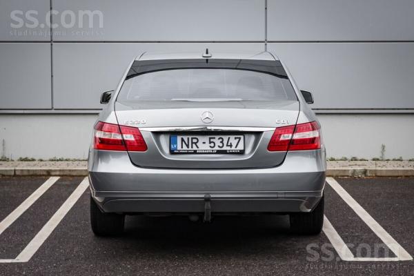 Grey Mercedes-Benz E 220 2009 in Riga, with an engine capacity of 2.20 L and mileage of 288 thousand km for 9750 €, photo 5 on AUTOMOTO.COM.LV
