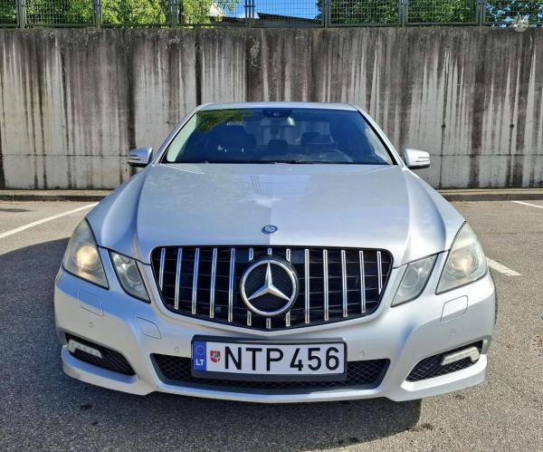 Grey Mercedes-Benz E 220 2009 in Telschi, with an engine capacity of 2.14 L and mileage of 450 thousand km for 6400 €, photo 5 on AUTOMOTO.COM.LV