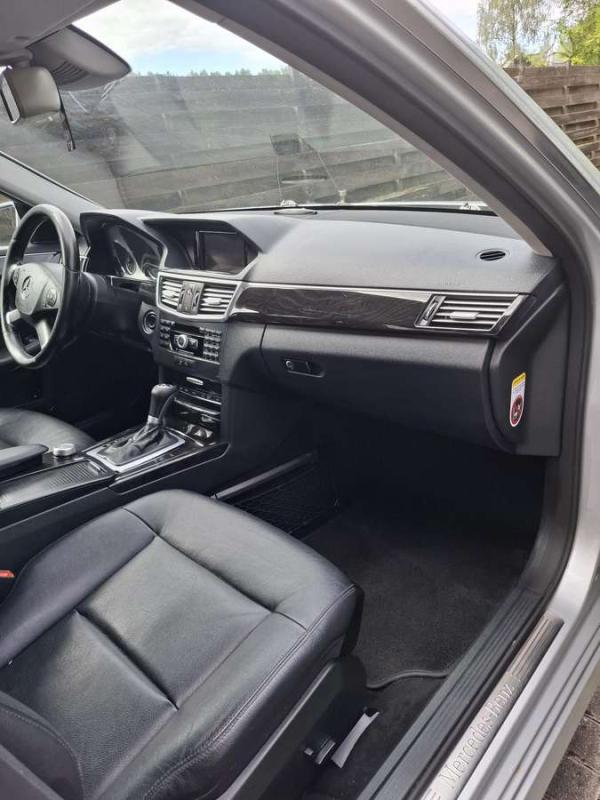 Grey Mercedes-Benz E 220 2009 in Telschi, with an engine capacity of 2.14 L and mileage of 450 thousand km for 6400 €, photo 8 on AUTOMOTO.COM.LV
