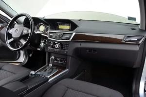 Серый Мерседес E 220 2009 в Екабпилс, объемом двигателя 2.20 л и пробегом 230 тыс. км за 8900 €, фото 17 на AUTOMOTO.COM.LV