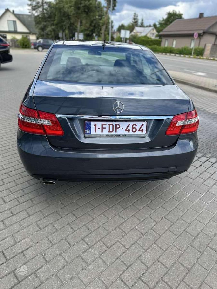 Pelēks Mercedes-Benz E 220 2009 Utena, ar dzinēja tilpumu 2.20 L un nobraukumu 262 tūkst. km par 6550 €, foto 10 vietnē AUTOMOTO.COM.LV