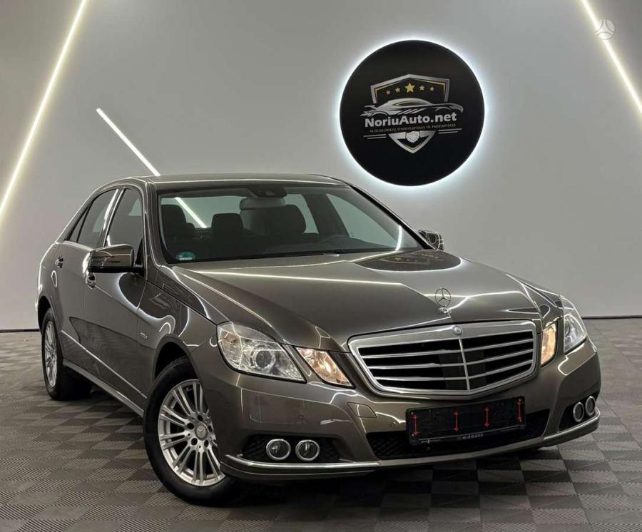 Pelēks Mercedes-Benz E 220 2009 Marijampole, ar dzinēja tilpumu 2.15 L un nobraukumu 290 tūkst. km par 7450 €, foto 1 vietnē AUTOMOTO.COM.LV