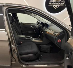 Pelēks Mercedes-Benz E 220 2009 Marijampole, ar dzinēja tilpumu 2.15 L un nobraukumu 290 tūkst. km par 7450 €, foto 24 vietnē AUTOMOTO.COM.LV