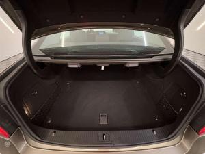 Pelēks Mercedes-Benz E 220 2009 Marijampole, ar dzinēja tilpumu 2.15 L un nobraukumu 290 tūkst. km par 7450 €, foto 31 vietnē AUTOMOTO.COM.LV