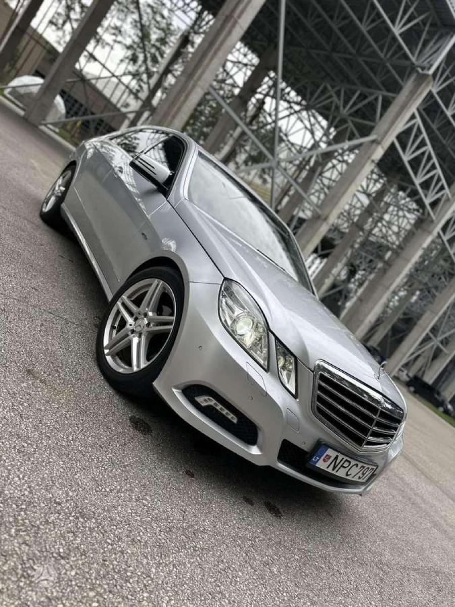 Grey Mercedes-Benz E 220 2009 in Druskininkai, with an engine capacity of 2.15 L and mileage of 292 thousand km for 7100 €, photo 6 on AUTOMOTO.COM.LV