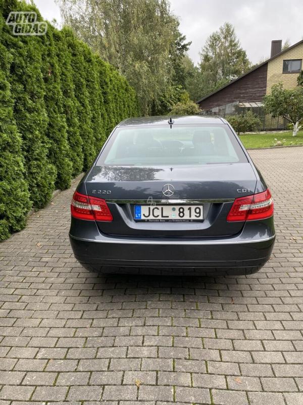 Pelēks Mercedes-Benz E 220 2009 Kauņa, ar dzinēja tilpumu 2.10 L un nobraukumu 158 tūkst. km par 7900 €, foto 4 vietnē AUTOMOTO.COM.LV
