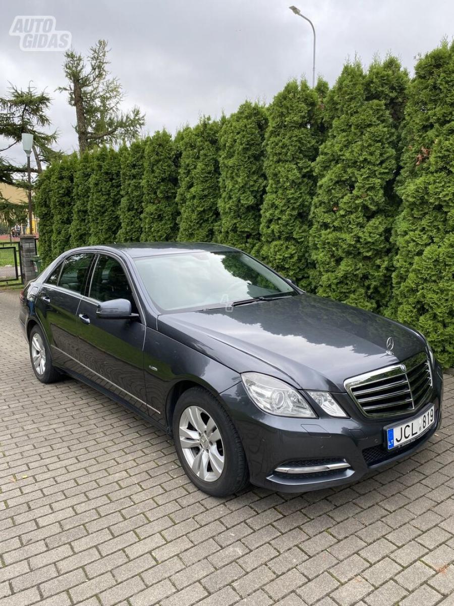 Серый Мерседес E 220 2009 в Каунас, объемом двигателя 2.10 л и пробегом 158 тыс. км за 7900 €, фото 6 на AUTOMOTO.COM.LV