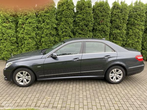 Pelēks Mercedes-Benz E 220 2009 Kauņa, ar dzinēja tilpumu 2.10 L un nobraukumu 158 tūkst. km par 7900 €, foto 9 vietnē AUTOMOTO.COM.LV