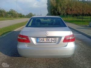Серый Мерседес E 220 2009 в Вильнюс, объемом двигателя 2.20 л и пробегом 351 тыс. км за 3000 €, фото 7 на AUTOMOTO.COM.LV