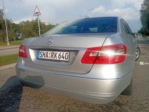 Серый Мерседес E 220 2009 в Вильнюс, объемом двигателя 2.20 л и пробегом 351 тыс. км за 3000 €, фото 11 на AUTOMOTO.COM.LV