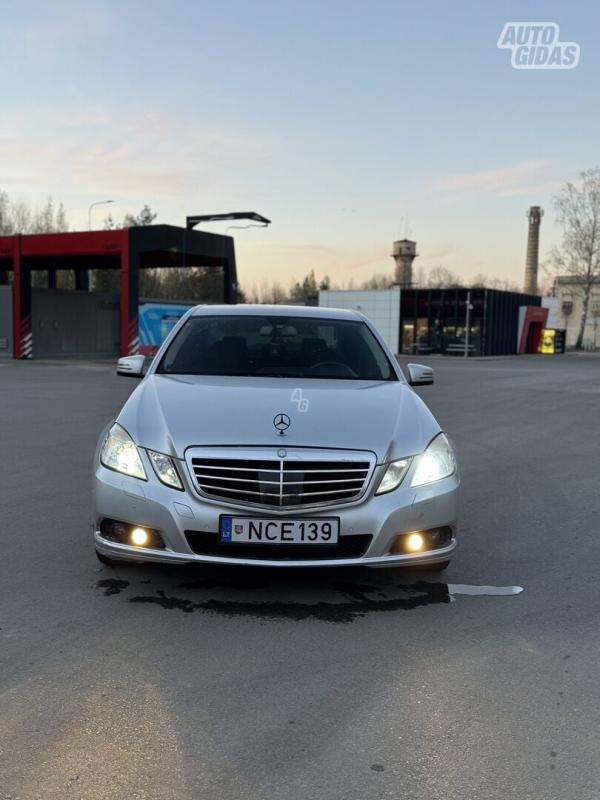 Grey Mercedes-Benz E 220 2010 in Vilnius, with an engine capacity of 2.20 L and mileage of 360 thousand km for 4500 €, photo 5 on AUTOMOTO.COM.LV