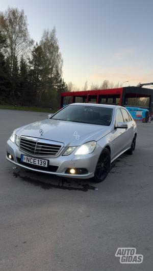 Pelēks Mercedes-Benz E 220 2010 Viļņa, ar dzinēja tilpumu 2.20 L un nobraukumu 360 tūkst. km par 4500 €, foto 7 vietnē AUTOMOTO.COM.LV