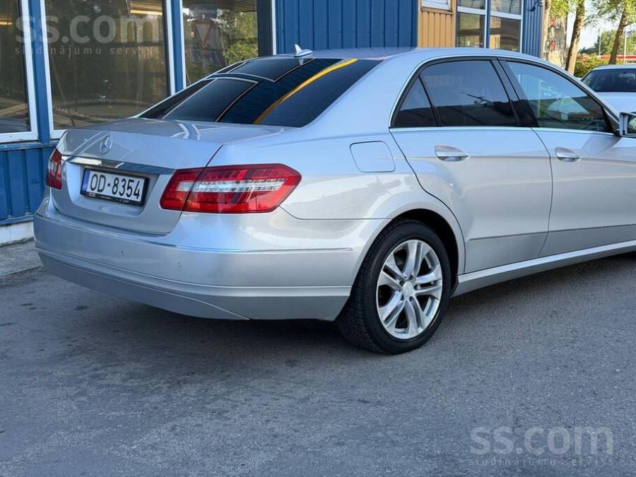 Pelēks Mercedes-Benz E 220 2010 Rīga, ar dzinēja tilpumu 2.20 L un nobraukumu 0 tūkst. km par 5850 €, foto 5 vietnē AUTOMOTO.COM.LV