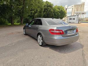 Серый Мерседес E 220 2010 в Таураге, объемом двигателя 2.14 л и пробегом 273 тыс. км за 5900 €, фото 6 на AUTOMOTO.COM.LV