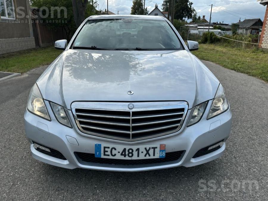 Серый Мерседес E 220 2010 в Даугавпилс, объемом двигателя 2.20 л и пробегом 298 тыс. км за 6250 €, фото 3 на AUTOMOTO.COM.LV