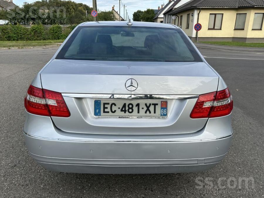 Серый Мерседес E 220 2010 в Даугавпилс, объемом двигателя 2.20 л и пробегом 298 тыс. км за 6250 €, фото 6 на AUTOMOTO.COM.LV