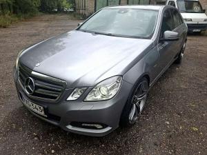Pelēks Mercedes-Benz E 220 2010 Radviliškis, ar dzinēja tilpumu 2.00 L un nobraukumu 291 tūkst. km par 3999 €, foto  vietnē AUTOMOTO.COM.LV