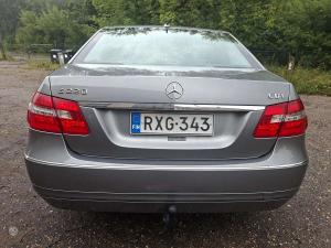 Grey Mercedes-Benz E 220 2010 in Radviliskis, with an engine capacity of 2.00 L and mileage of 291 thousand km for 3999 €, photo 8 on AUTOMOTO.COM.LV