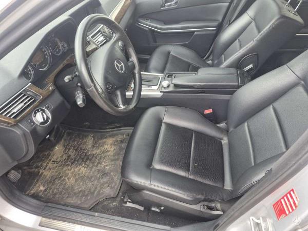 Grey Mercedes-Benz E 220 2010 in Kelme, with an engine capacity of 2.14 L and mileage of 300 thousand km for 2300 €, photo 9 on AUTOMOTO.COM.LV