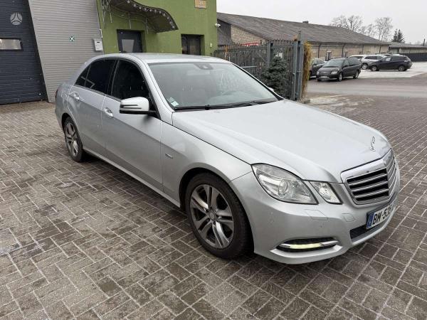Pelēks Mercedes-Benz E 220 2011 Tauragė, ar dzinēja tilpumu 2.14 L un nobraukumu 330 tūkst. km par 5400 €, foto 3 vietnē AUTOMOTO.COM.LV
