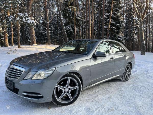 Grey Mercedes-Benz E 220 2011 in Vilnius, with an engine capacity of 2.14 L and mileage of 292 thousand km for 6990 €, photo 1 on AUTOMOTO.COM.LV