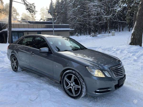 Grey Mercedes-Benz E 220 2011 in Vilnius, with an engine capacity of 2.14 L and mileage of 292 thousand km for 6990 €, photo 2 on AUTOMOTO.COM.LV