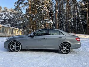 Grey Mercedes-Benz E 220 2011 in Vilnius, with an engine capacity of 2.14 L and mileage of 292 thousand km for 6990 €, photo 6 on AUTOMOTO.COM.LV
